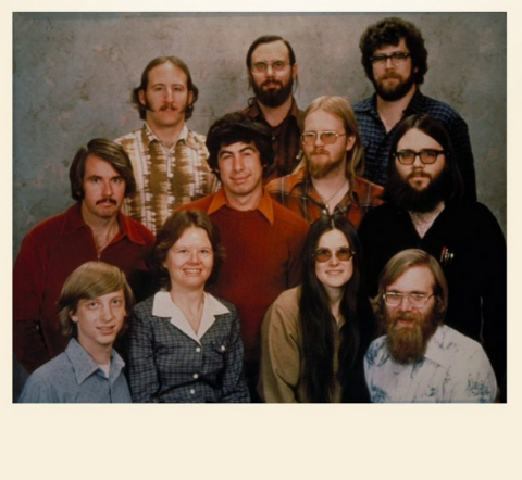 O dia em que Bill Gates e Paul Allen recriaram a foto mais icônica da ...
