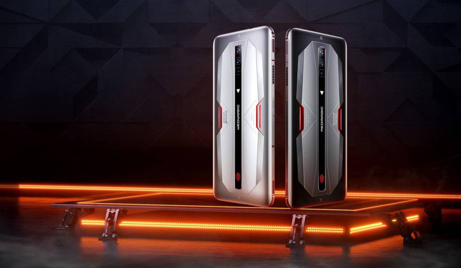 Este é o Red Magic 6 Pro, smartphone com tela de 165 Hz e 18 GB de RAM ...