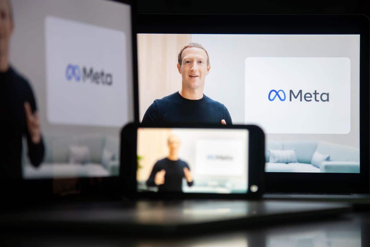 Meta: Facebook muda de nome para focar em realidade virtual - Hardware ...